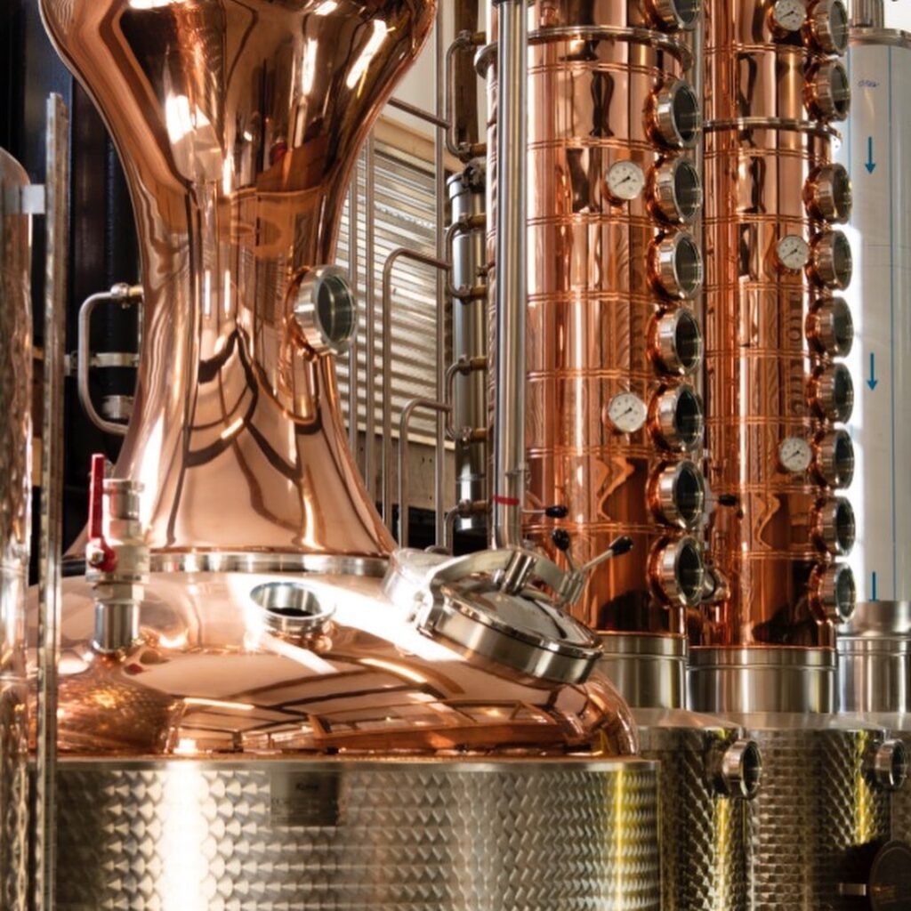 The Versatility of Hybrid Stills in Crafting Spirits | Tiantai© Alcohol ...